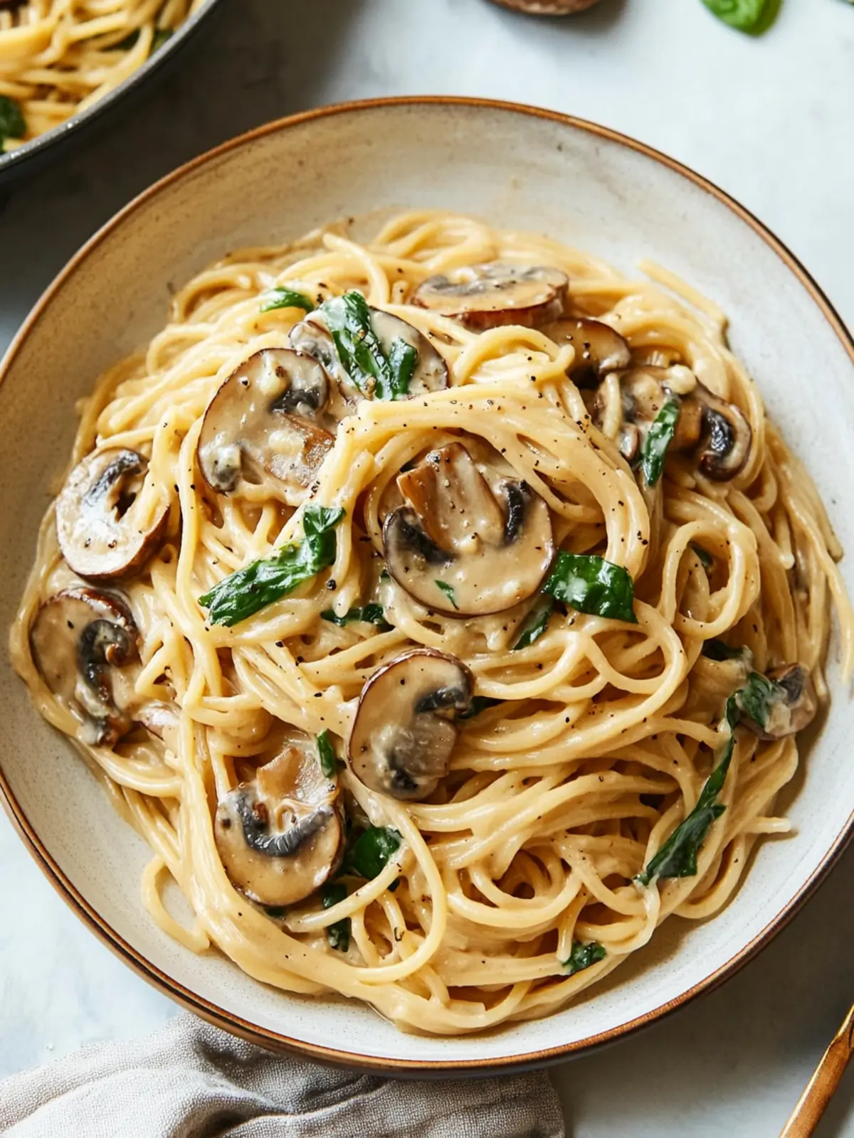 Irresistible Creamy Miso Mushroom Pasta: Your Quick Vegan Delight